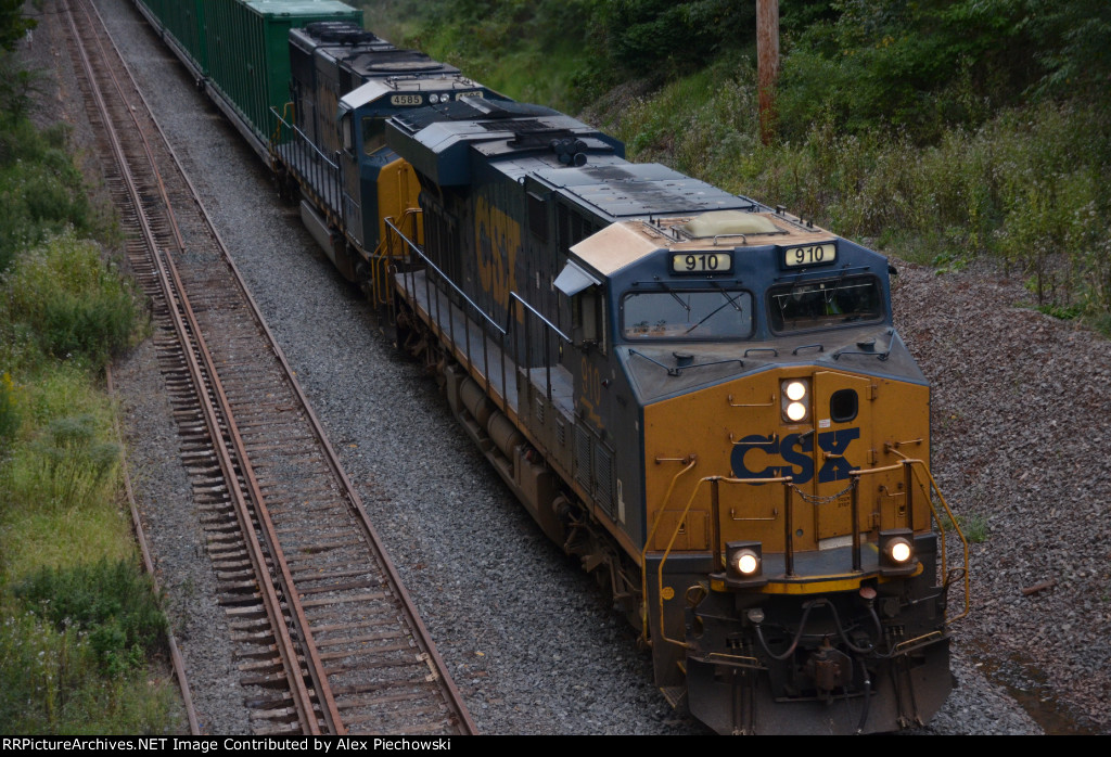 CSX 910
